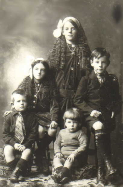 Thomas John Brosnan & Emily Catherine Wareing – Our Golden Pioneers